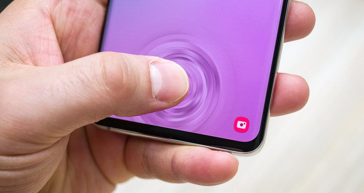 Whitestone Dome is the protector for your S10 & S10 Plus - allmytech.pk